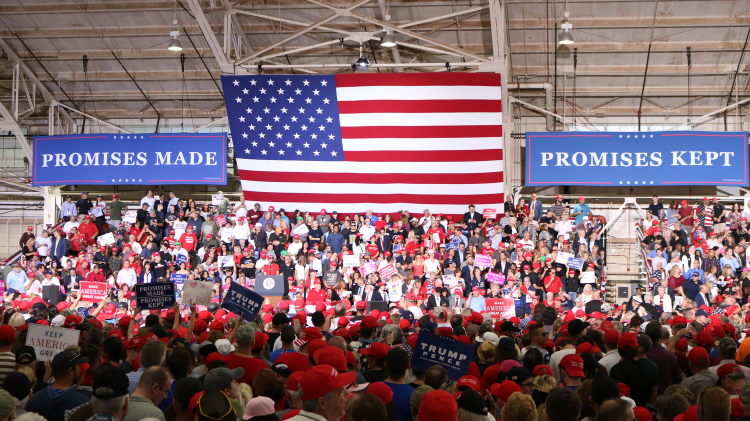 President Trump holds Mesa rally, encourages supporters to vote McSally ...